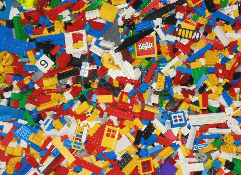 La Sagrada Família es converteix en una construcció de Lego: desenes de ...